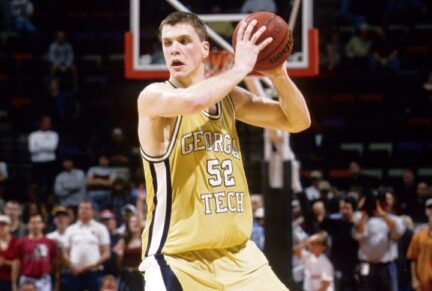 15 Basketball Players Who Tragically Passed Away During Their Career ...