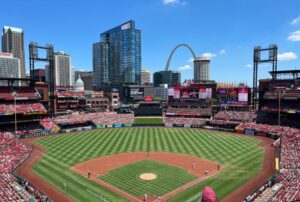 15 Legendary MLB Ballparks Every Baseball Fan Must Visit - EasySportz