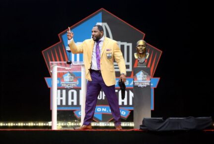 15 Legendary Moments That Shaped Ray Lewis’s Career – easySportz