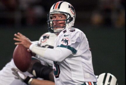 10 Moments That Defined Dan Marino’s Legendary Career - EasySportz