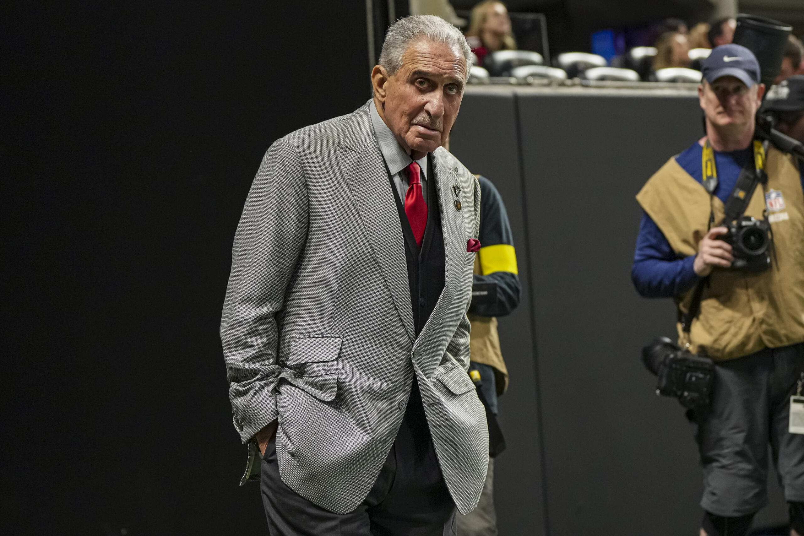 COLUMN: Arthur Blank and the Falcons Are Out of Answers and Need a Hard ...