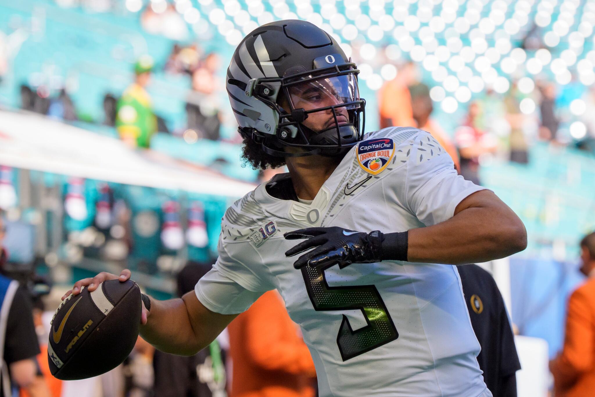 NFL Draft Prospect Breakdown: Dante Moore, QB, Oregon - EasySportz