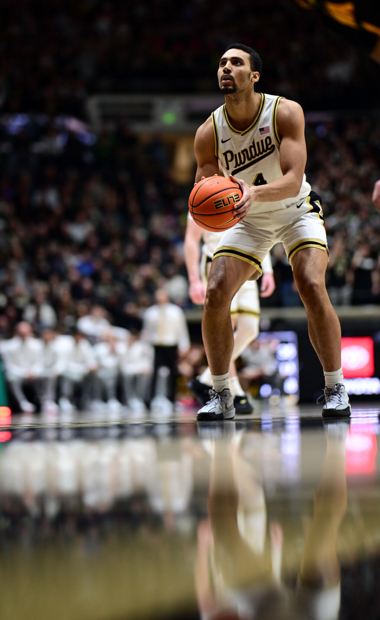 Big Ten Heavyweights Collide as Illinois Visits Purdue - EasySportz