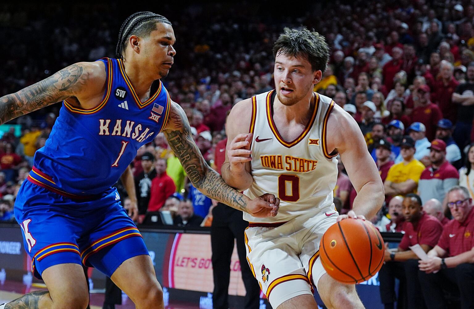 Houston vs Iowa State — Big 12 Heavyweights Collide in Ames - EasySportz